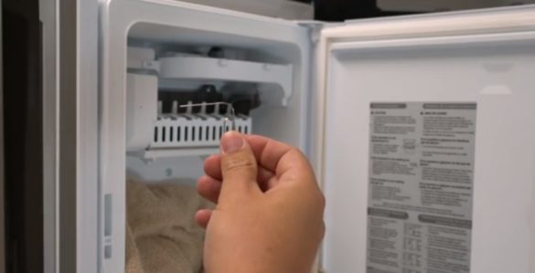 5 Most Common LG Refrigerator Ice Maker Problems & How To Fix Them ...