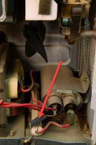 5 Reasons Why Microwave Sparking Inside- how to fix it - How To Fix It