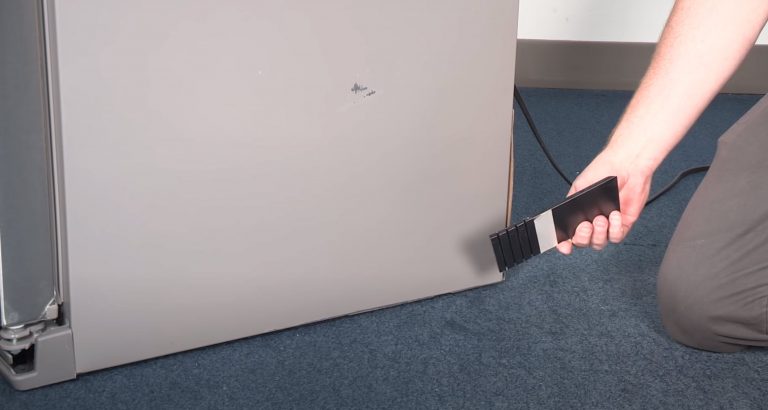 Does a Fridge Need To Be Level And Why? 3 reasons and easy fixes - How ...