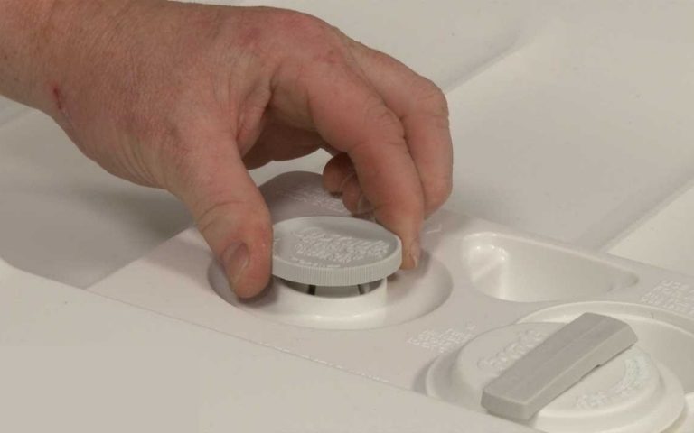 How To Clean Rinse Aid Dispenser? 4 Easy Steps