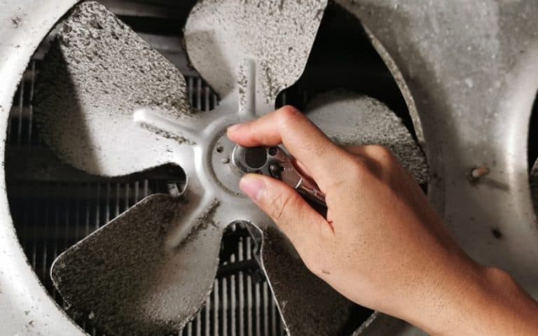 How To Fix Noisy Bathroom Fan? 4 tips - How To Fix It