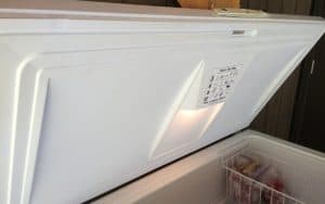 How To Fix Chest Freezer Door Seal in 3 easy steps? - How To Fix It
