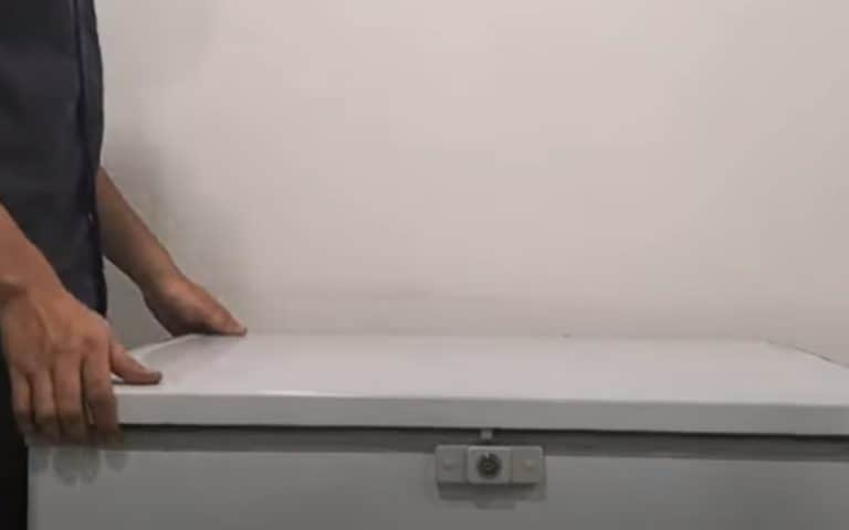 How To Fix Chest Freezer Door Seal in 3 easy steps? - How To Fix It